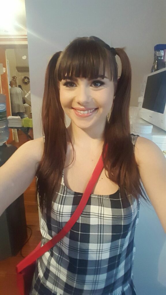 Carré Rose : Interview avec Luna Rival - Eklecty-City