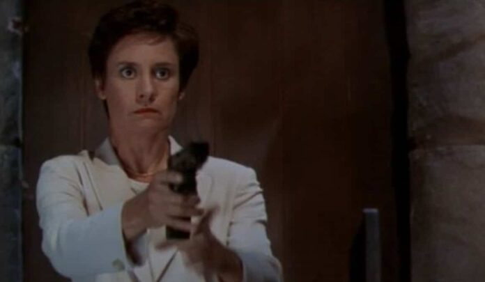 Scream : Qui sont les tueurs sous le masque de Ghostface ? - E-C