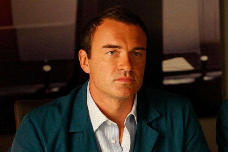 Julian McMahon s’éteint à 56 ans, l'interprète inoubliable de Cole ...